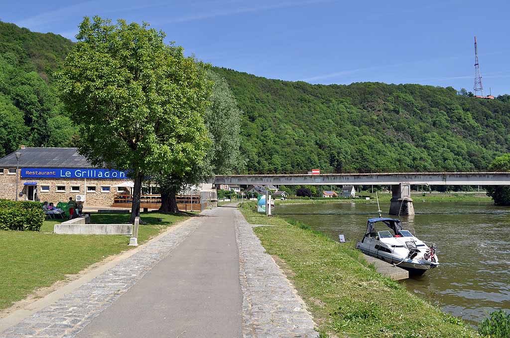 Weg an der Maas - Die Weltenbummler