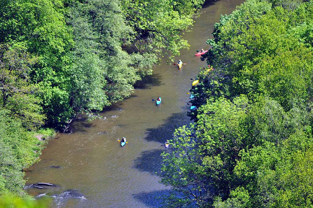 Landschaft im Tal der Ourthe - Die Weltenbummler