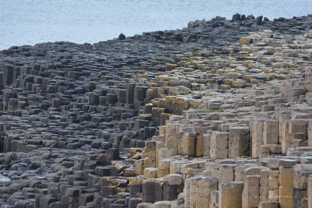Basaltsteine - Die Weltenbummler