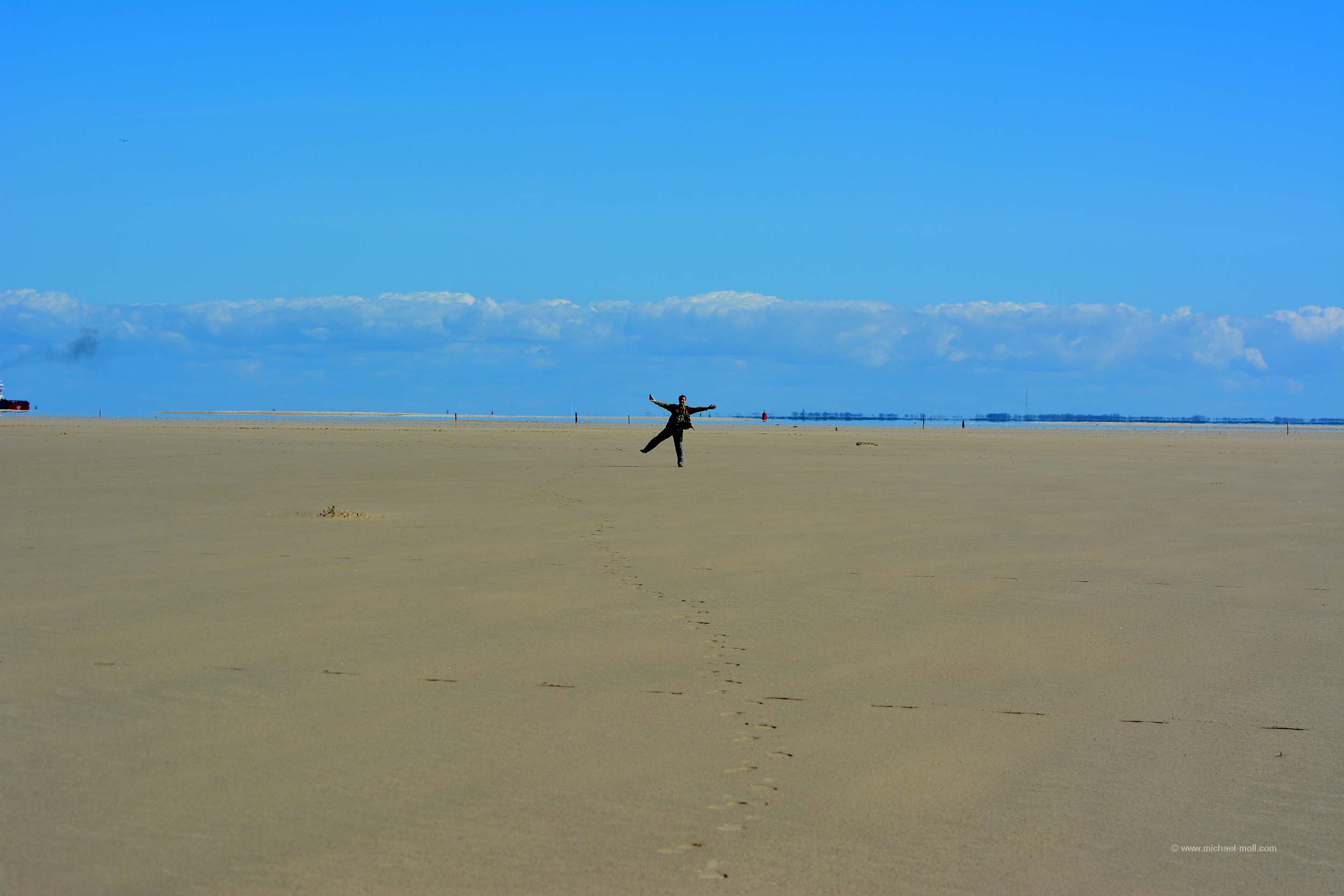 Ich tanze am Strand - Die Weltenbummler