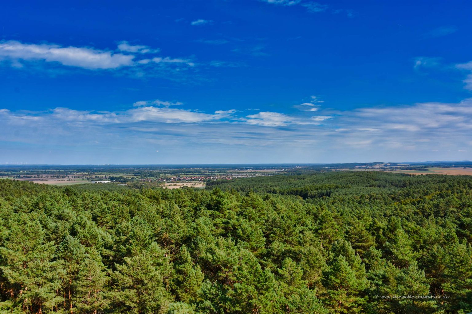 Weite und flache Landschaft - Die Weltenbummler
