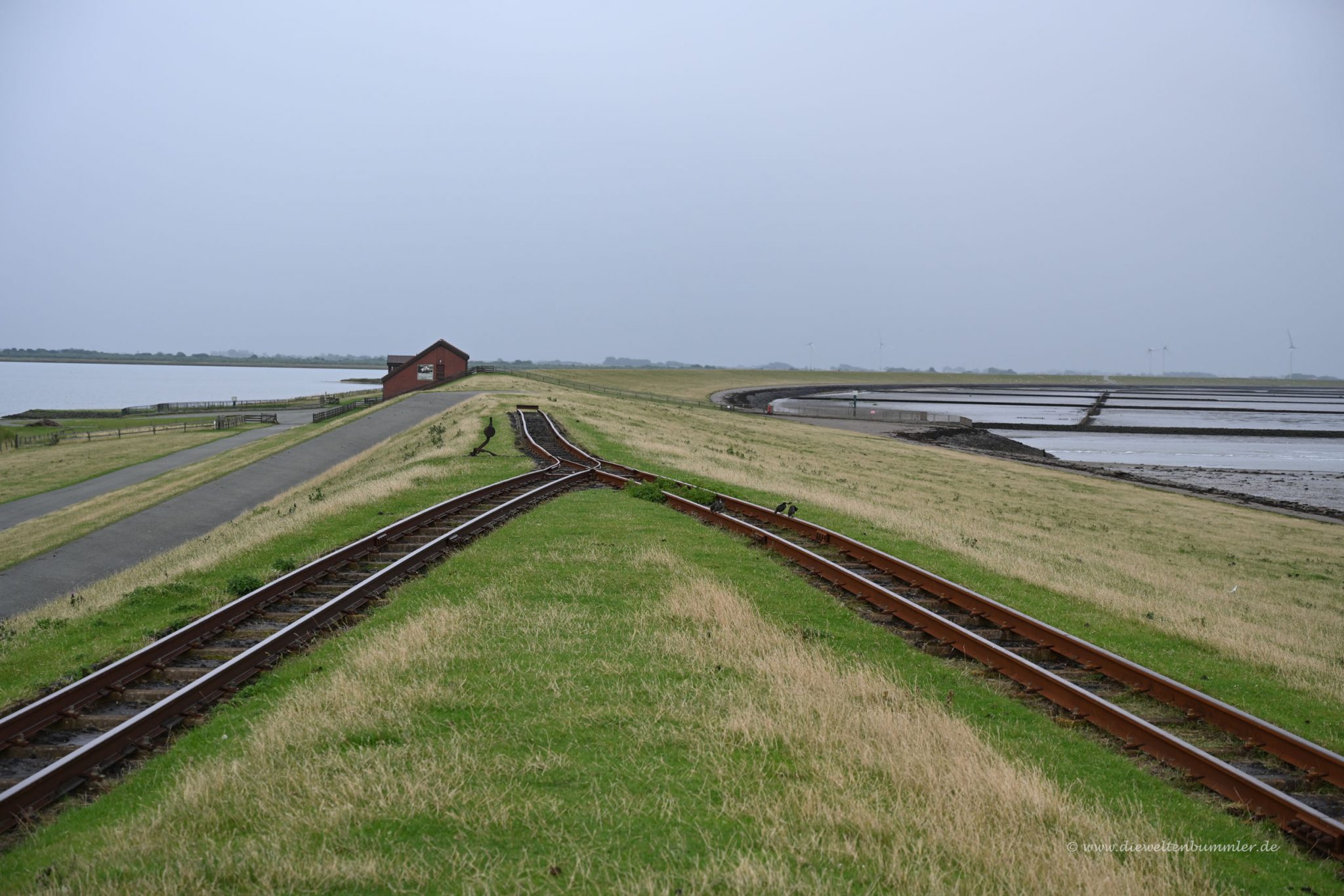 Gleise für die Halligen - Die Weltenbummler